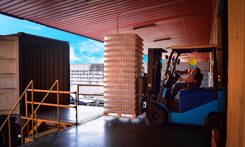 Pallet Delivery – Transportation and Installation | Relay
